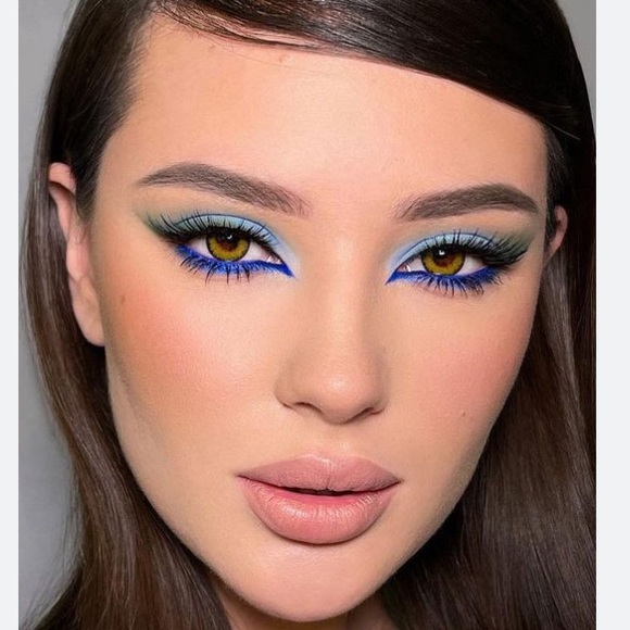 Glamlite | Makeup | Glamlite Icee Blue Raspberry Eyeshadow Palette Bnib ...